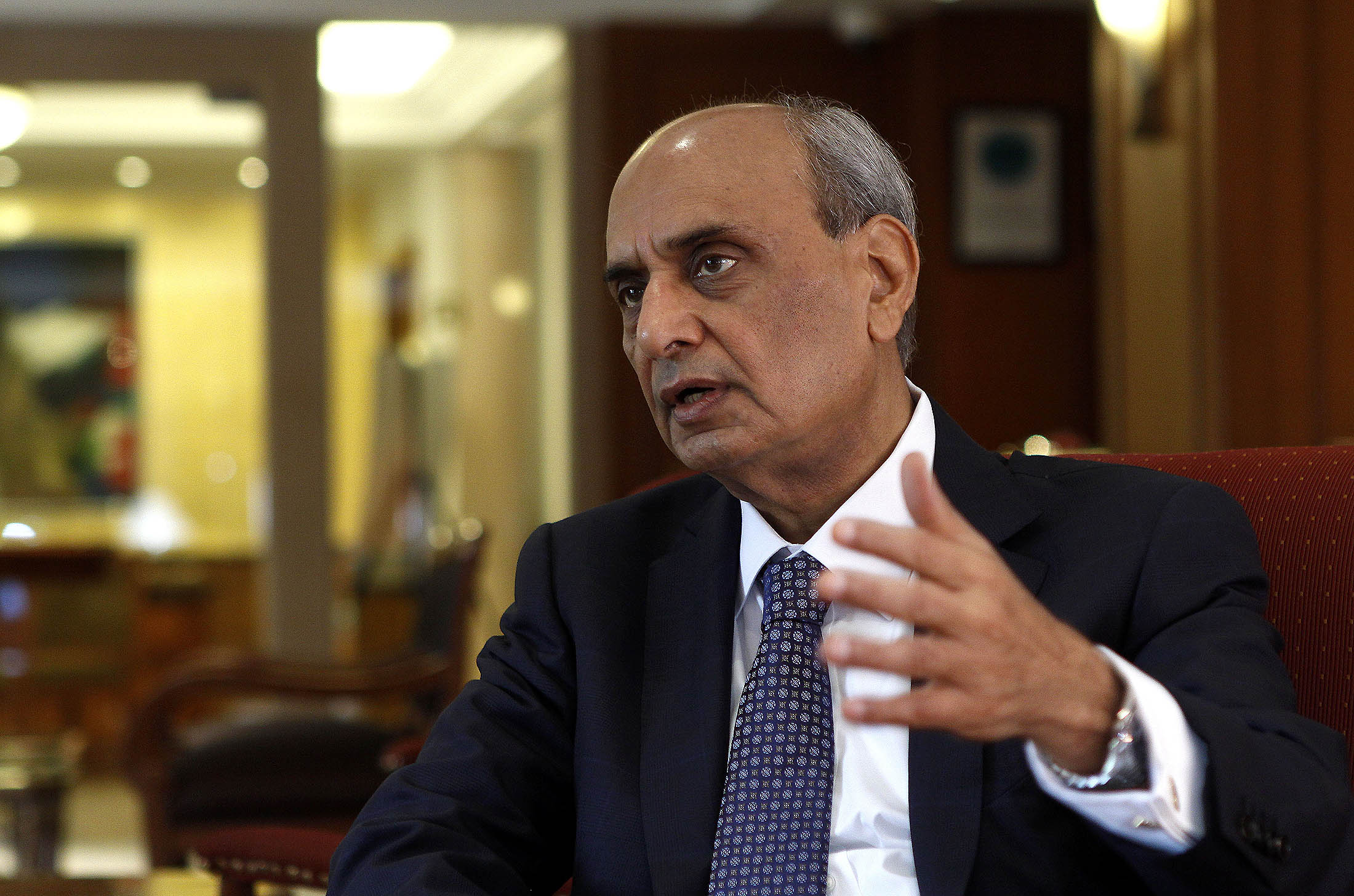 Billionaire Mansha Says Probe Risks Pakistan Privatizations - Bloomberg