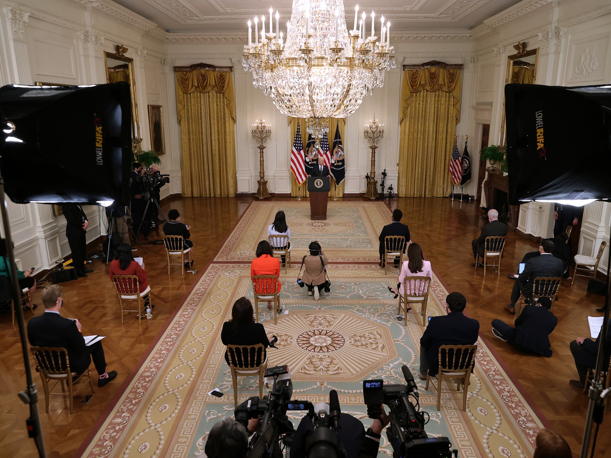 Biden's First Press Conference: Non-Questions Set the Tone - Bloomberg