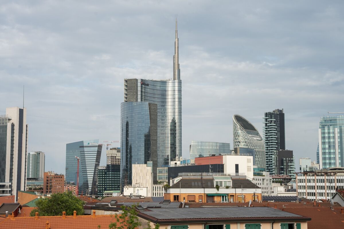 GBL Opens Italian Unit, Hires Ex-Tikehau Executive Bucelli - Bloomberg