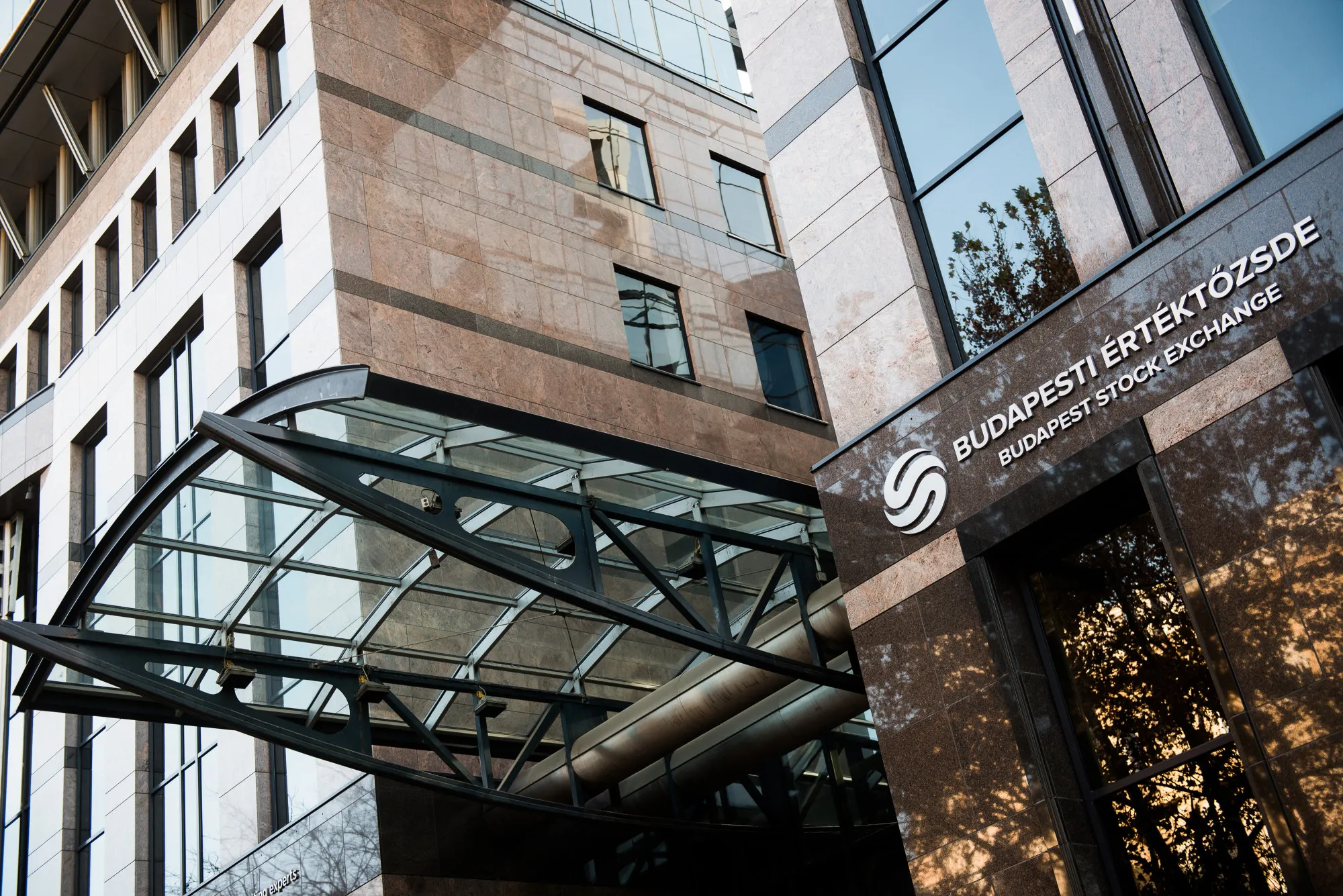 Budapest Stock Exchange CEO Vegh Eyes Approval in May to Join IPO ...