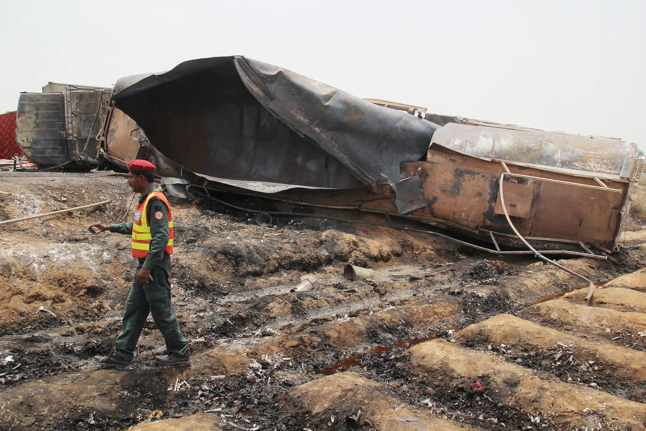 Shell Faces Shareholder Outcry Over Incident That Killed 200 - Bloomberg