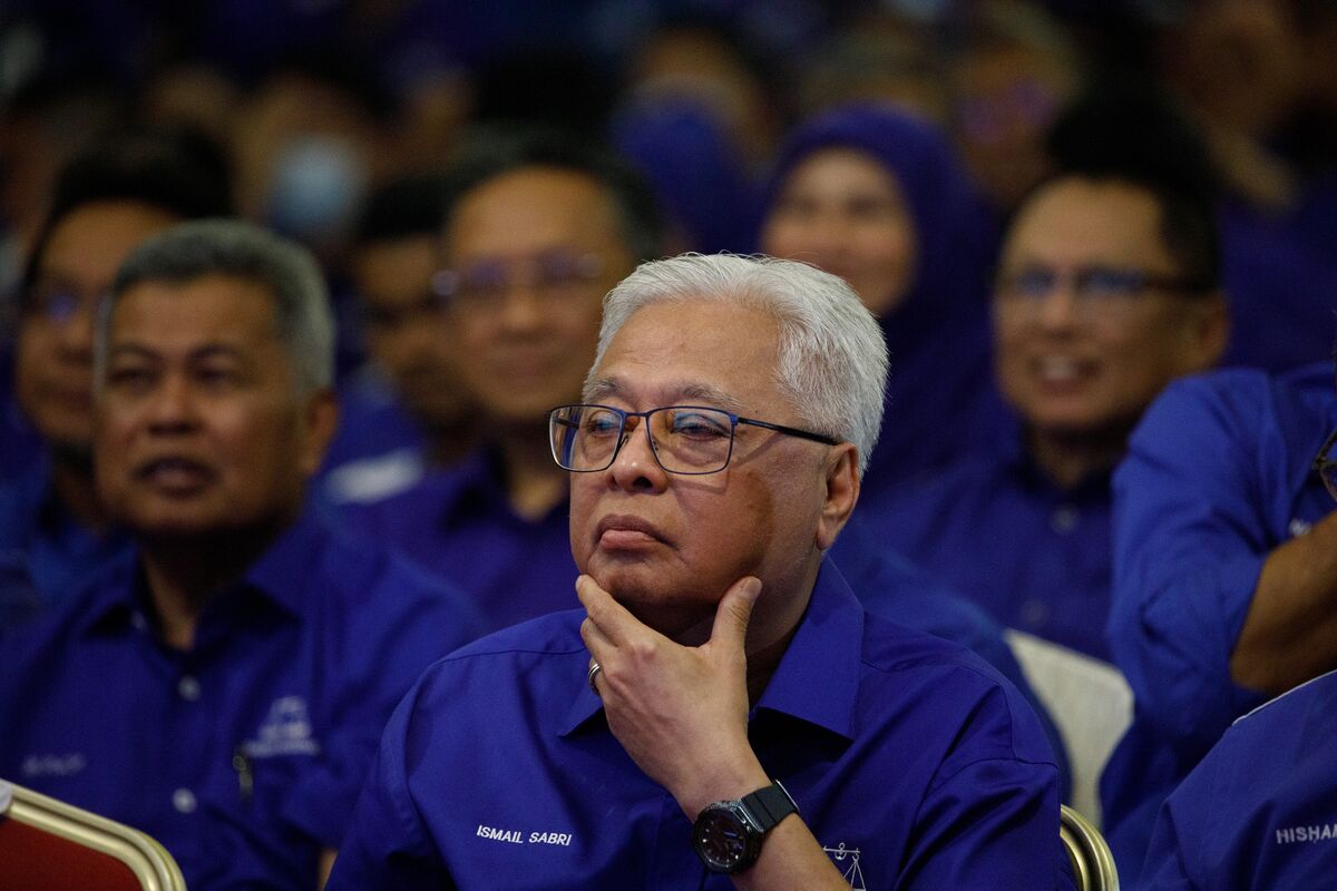 Malaysia PM Ismail Says He Remains Party’s Candidate for Top Job ...