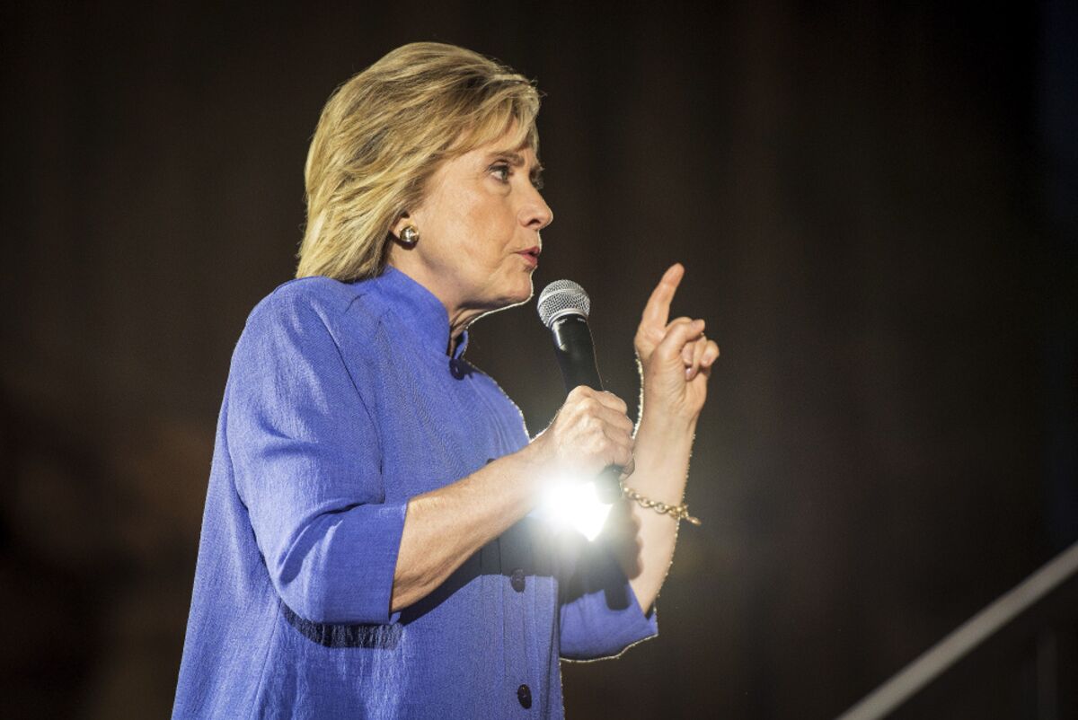 Hillary Clinton Doesn't Like Insurance Mergers. So What? - Bloomberg