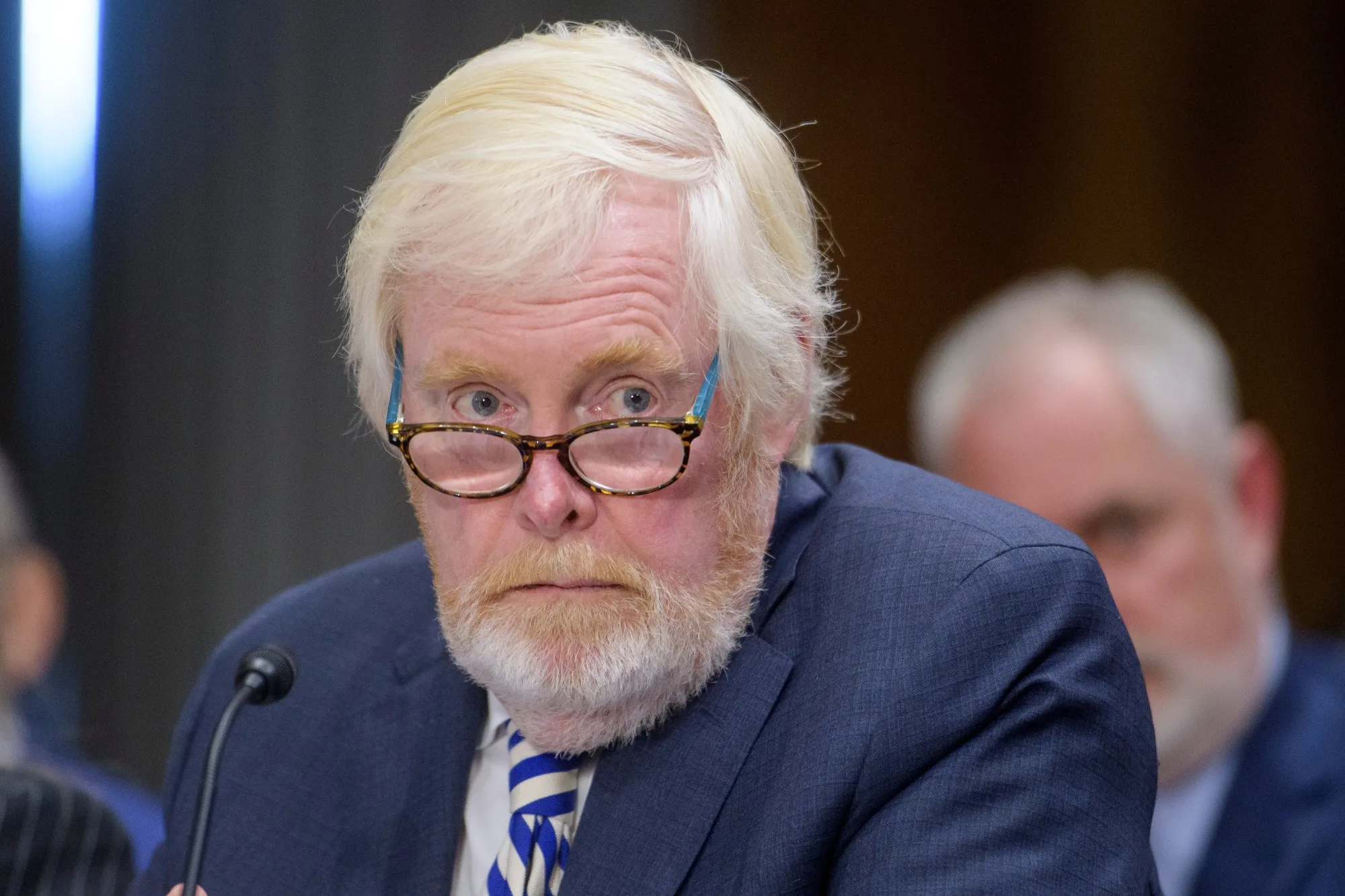 Bozell Sworn In as US Ambassador to South Africa - Bloomberg
