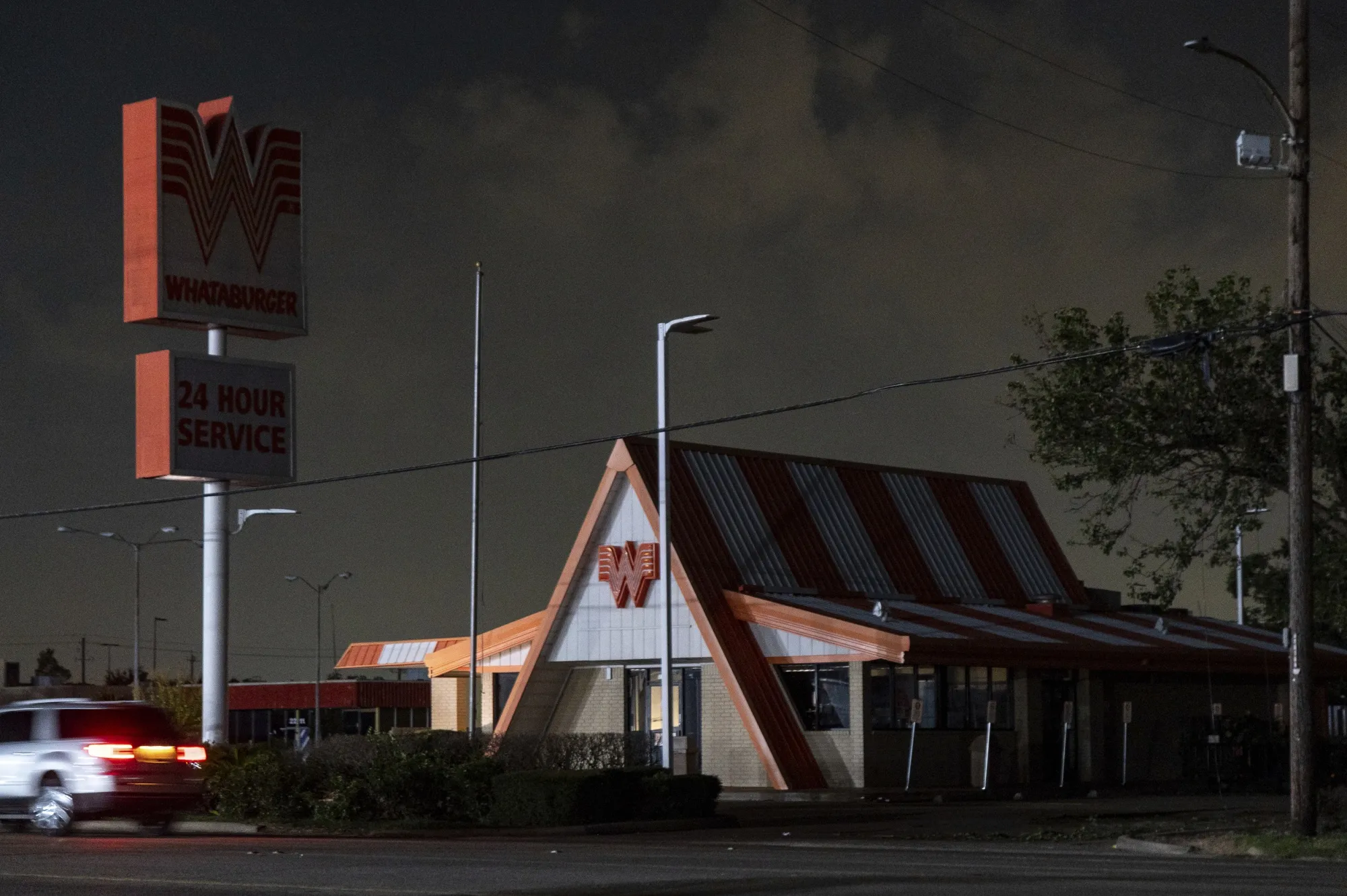 Houston Blackouts: Residents Use Whataburger App to Track Post ...