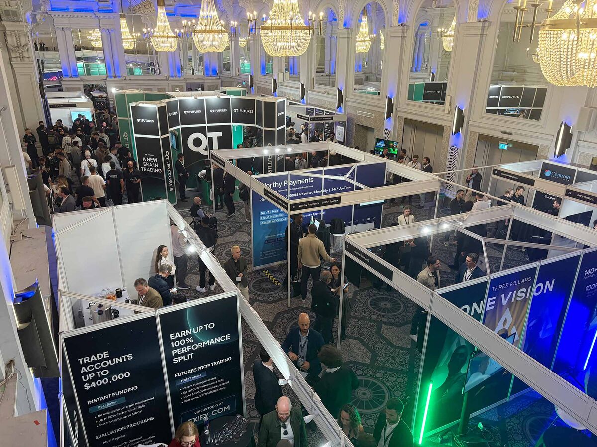 Amateur 'Prop' Traders Chase Elusive Profits in Simulated Markets ...