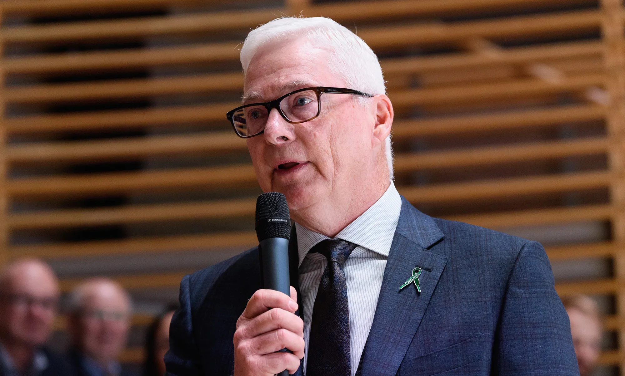 Dick’s Sporting Goods’ Ed Stack on Guns and His New Book - Bloomberg