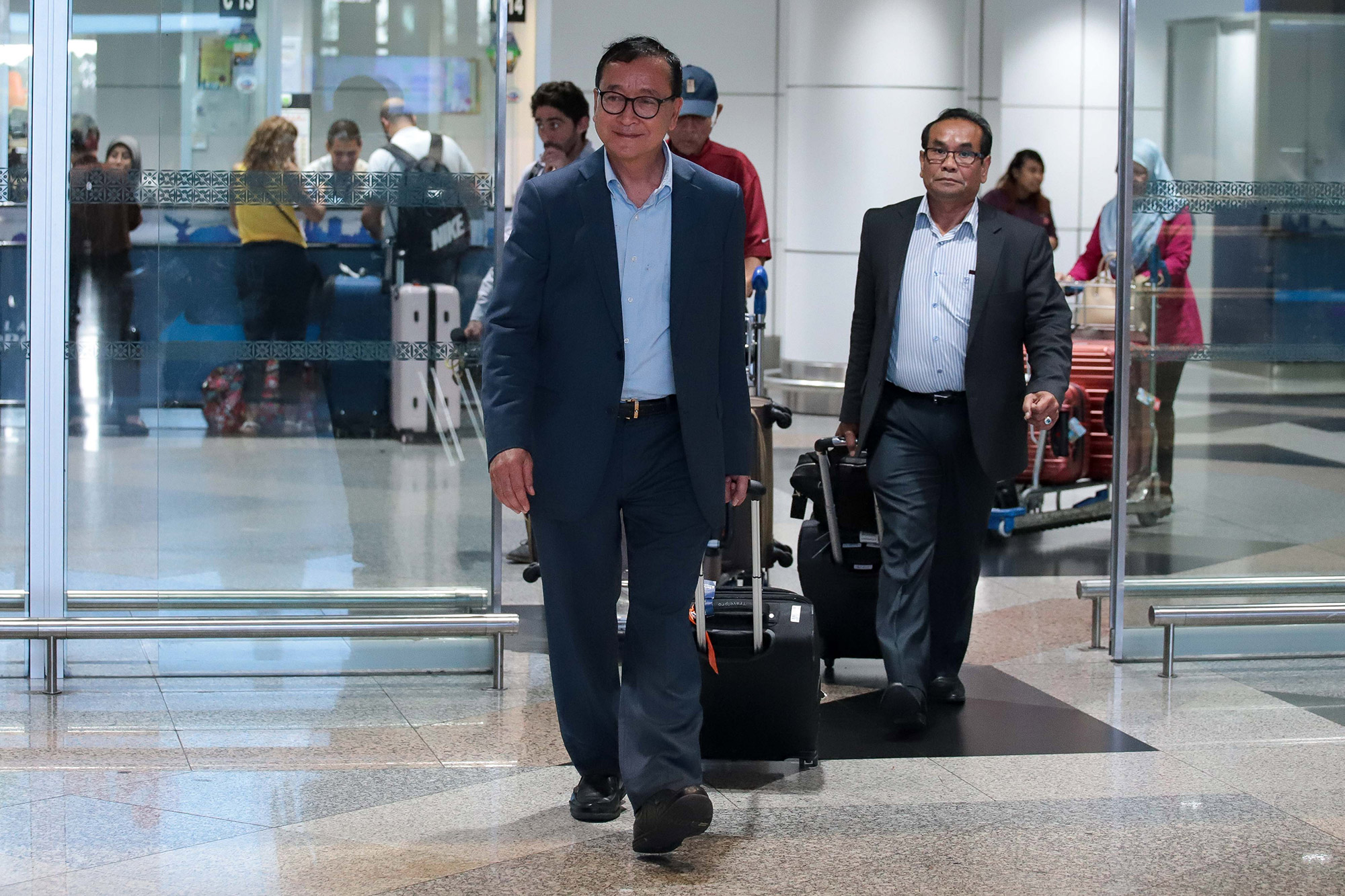 Cambodia's Sam Rainsy: On Way Home to Oust Hun Sen - Bloomberg