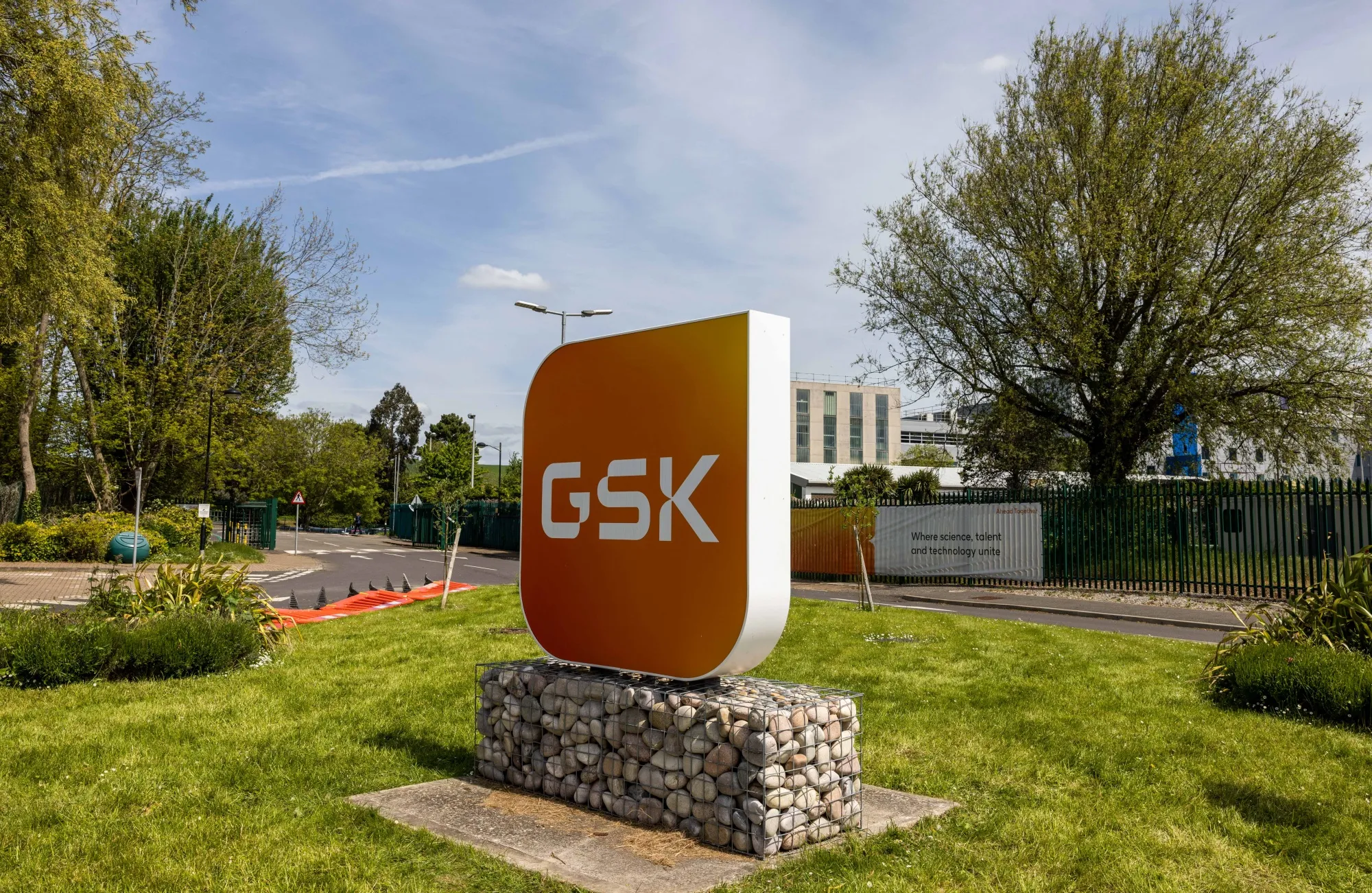 GSK Raises Almost £1 Billion by Selling Another Haleon Stake - Bloomberg