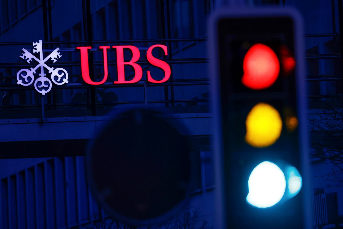 UBS to Sell Billions More AT1 Bonds in Coming Years - Bloomberg