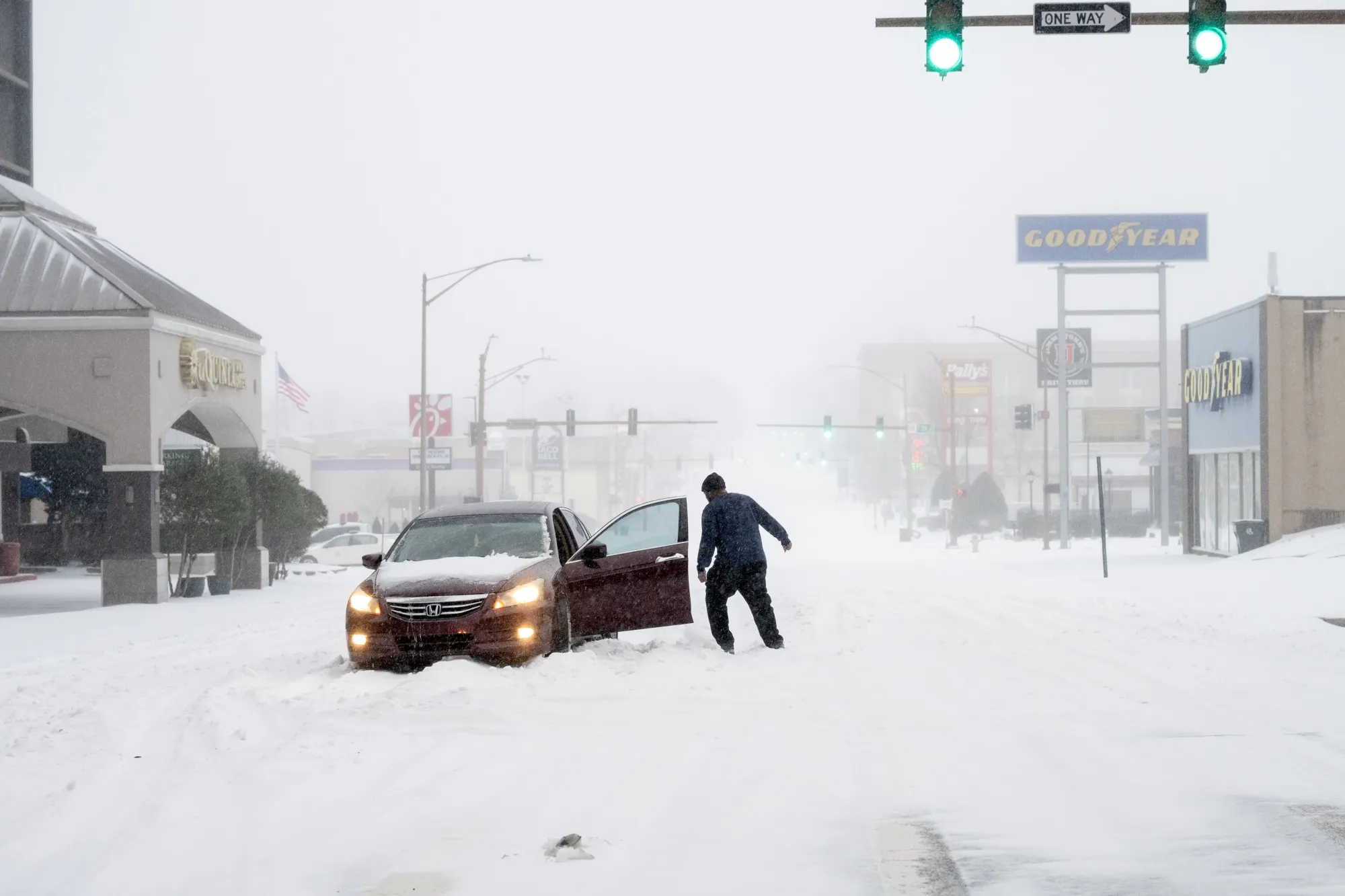 Winter Storm Latest: Texas Power Outages, Grid Emergency, Flights ...