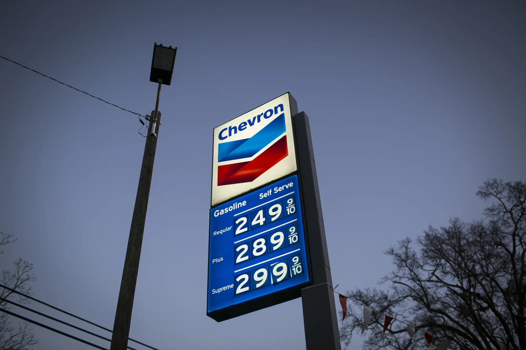 Chevron, Oil Giants Lose Latest Fight Over Climate Jurisdiction - Bloomberg