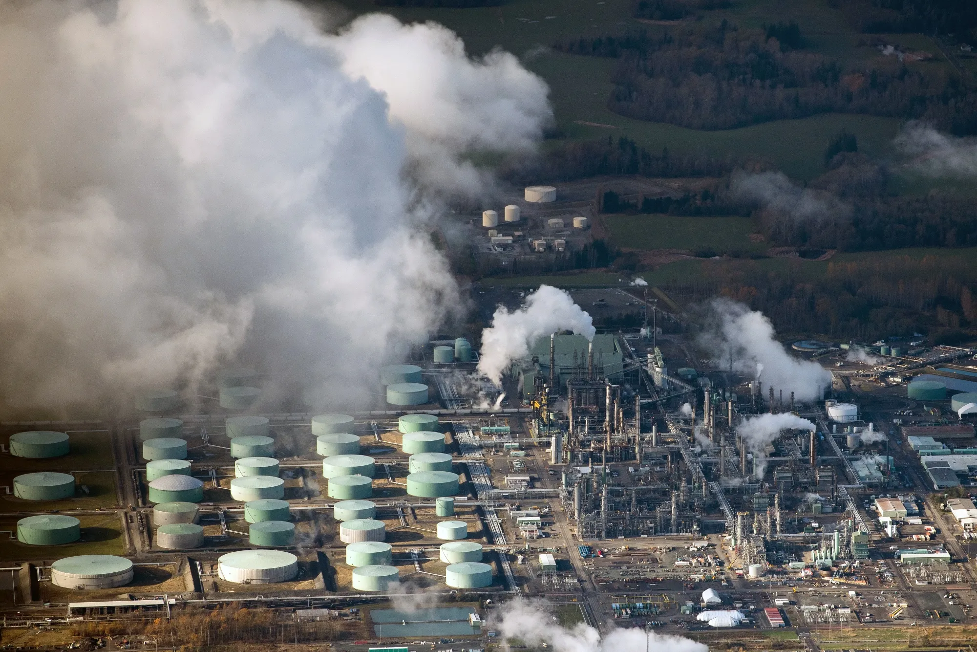 BP, Fossil Fuel Companies Risk Credit Downgrades on Climate Risk ...