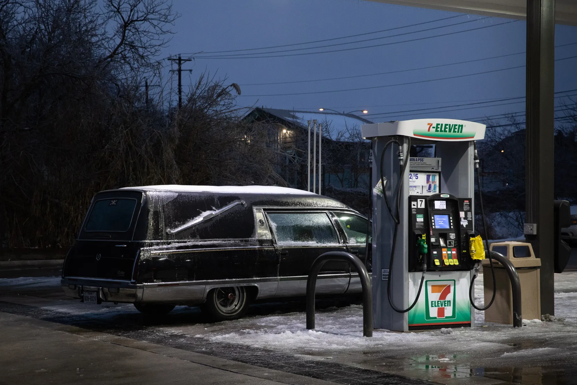 Gasoline Crisis Paralyzes One of Every Seven Texas Stations - Bloomberg