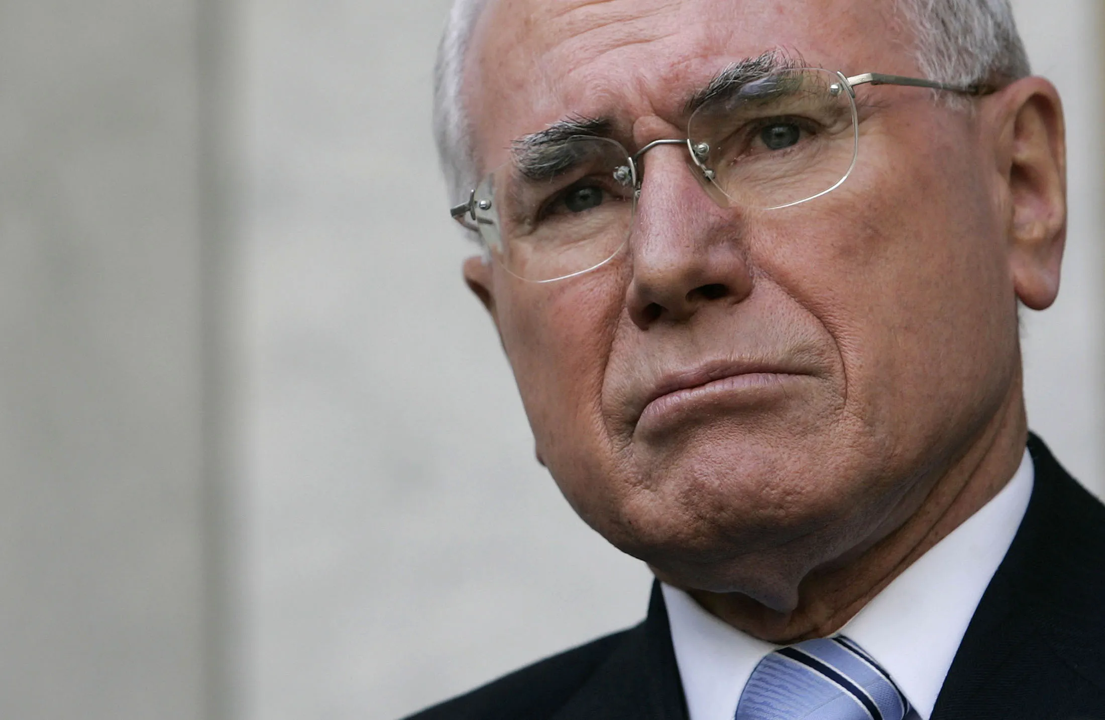 Australia's Howard `Trembles' at Prospect of Trump Presidency - Bloomberg