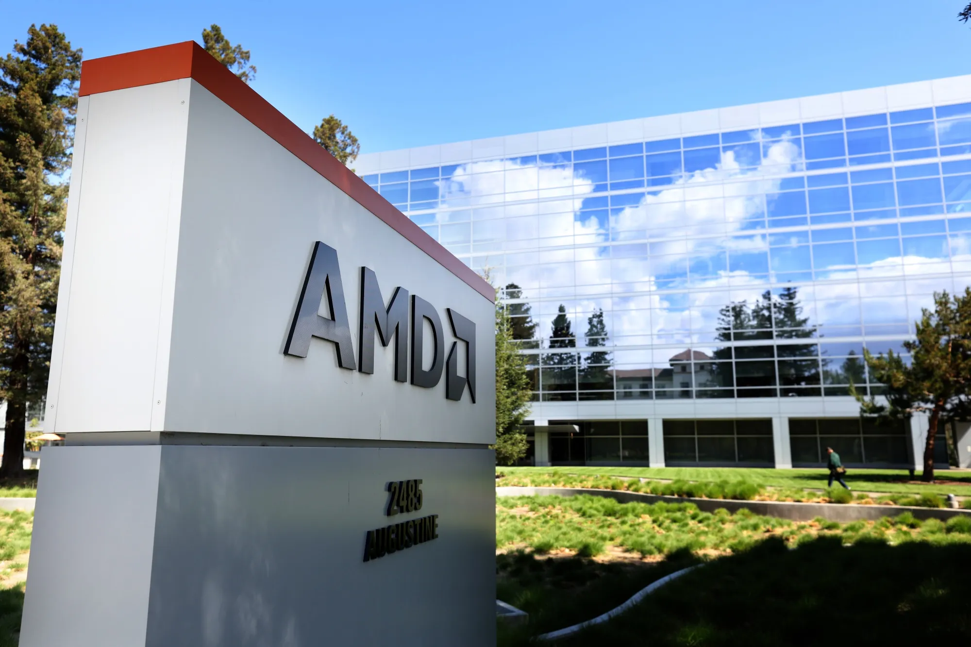 AMD (AMD) Market Capitalization Tops $300 Billion Amid AI-Fueled Rally ...