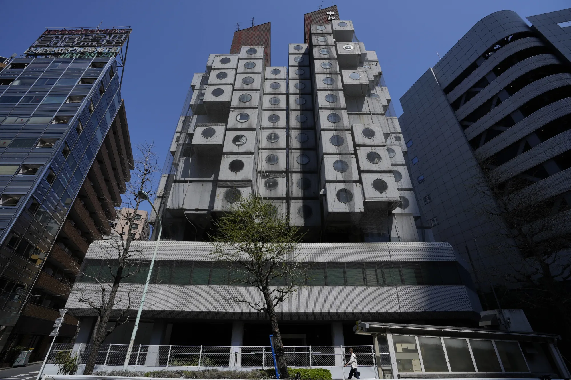Japan's Landmark Capsules Coming Down to Sit in Museums - Bloomberg