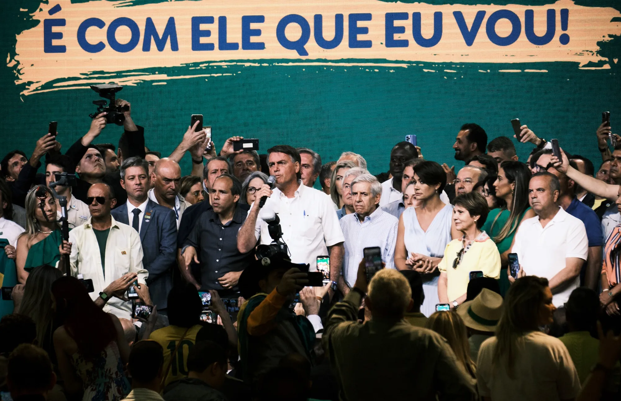 Bolsonaro Slams Runoff Polls at Re-Election Bid Event - Bloomberg