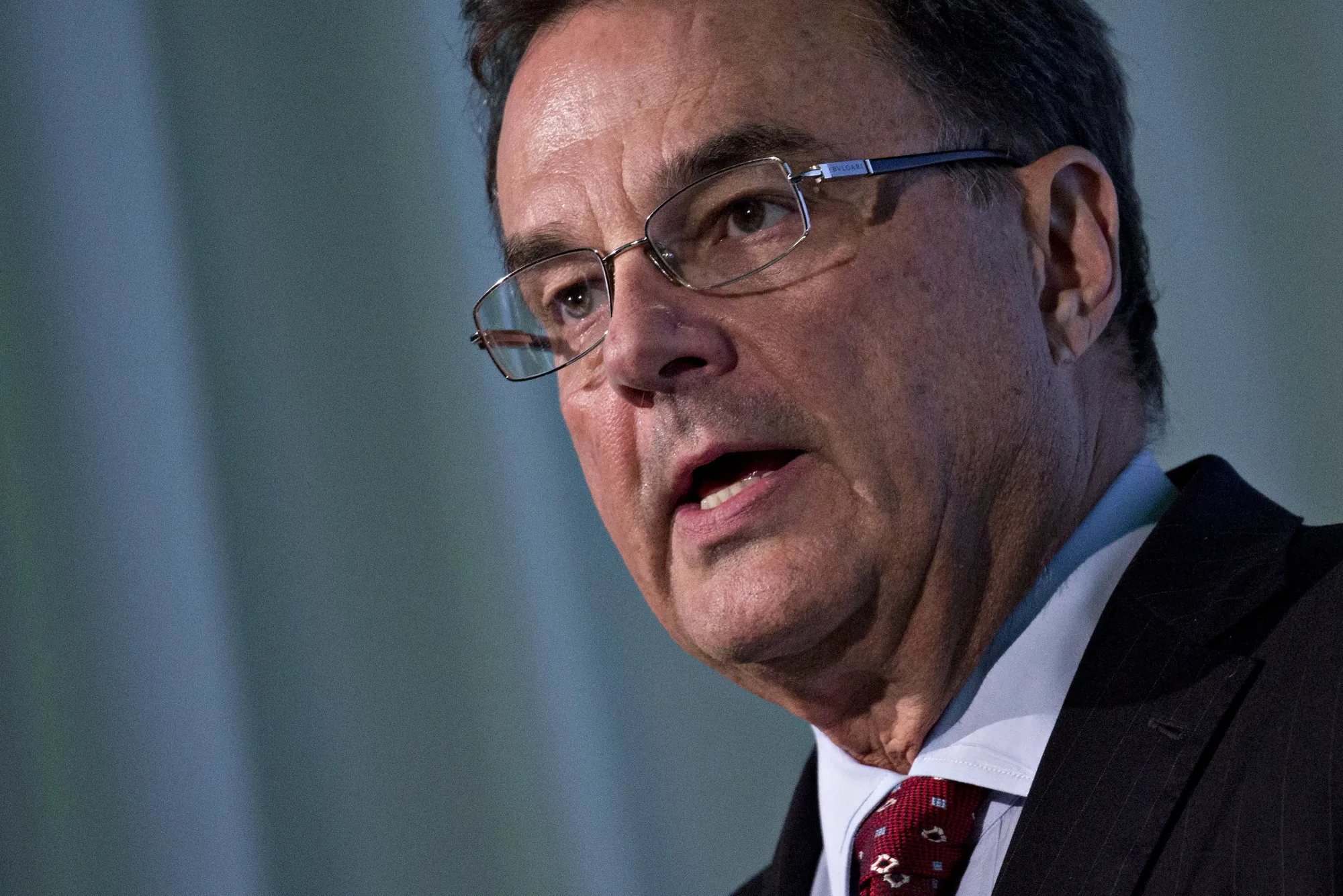 Craig Phillips Leaves Treasury Before Fannie Report Is Finished - Bloomberg