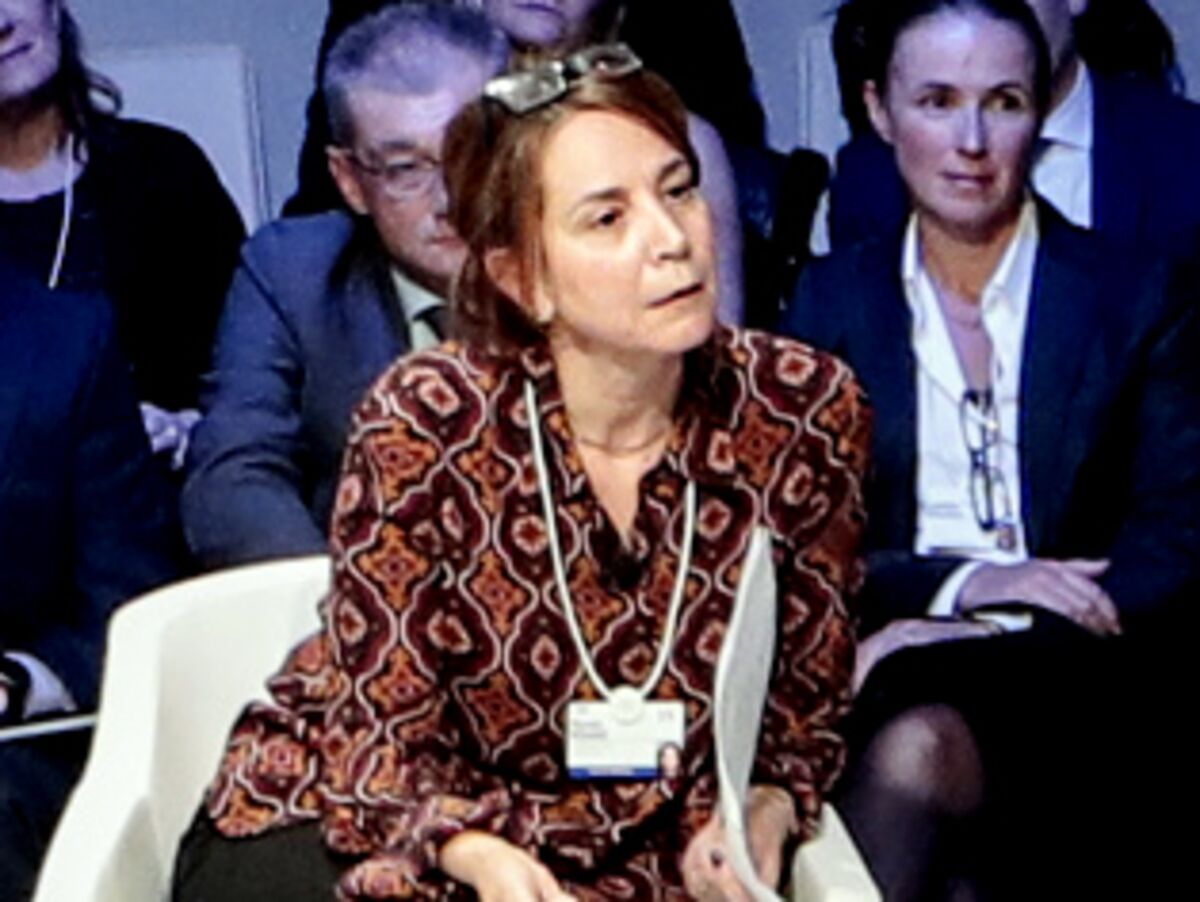 FT Names Roula Khalaf as Editor - Bloomberg