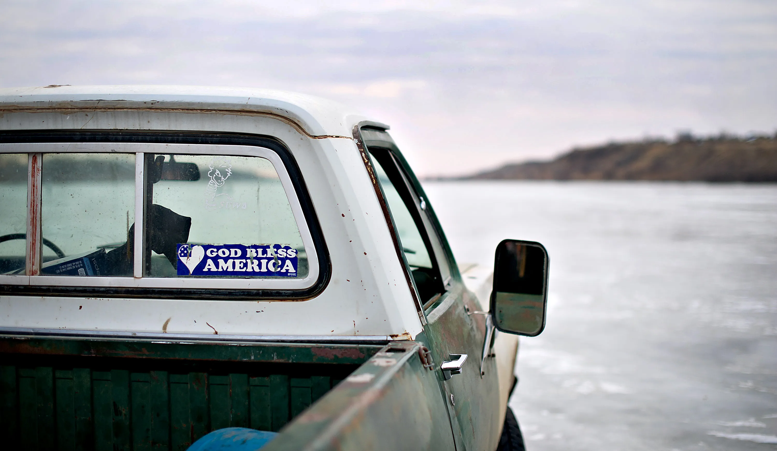 Honk If You Like Bumper-Sticker Politics - Bloomberg