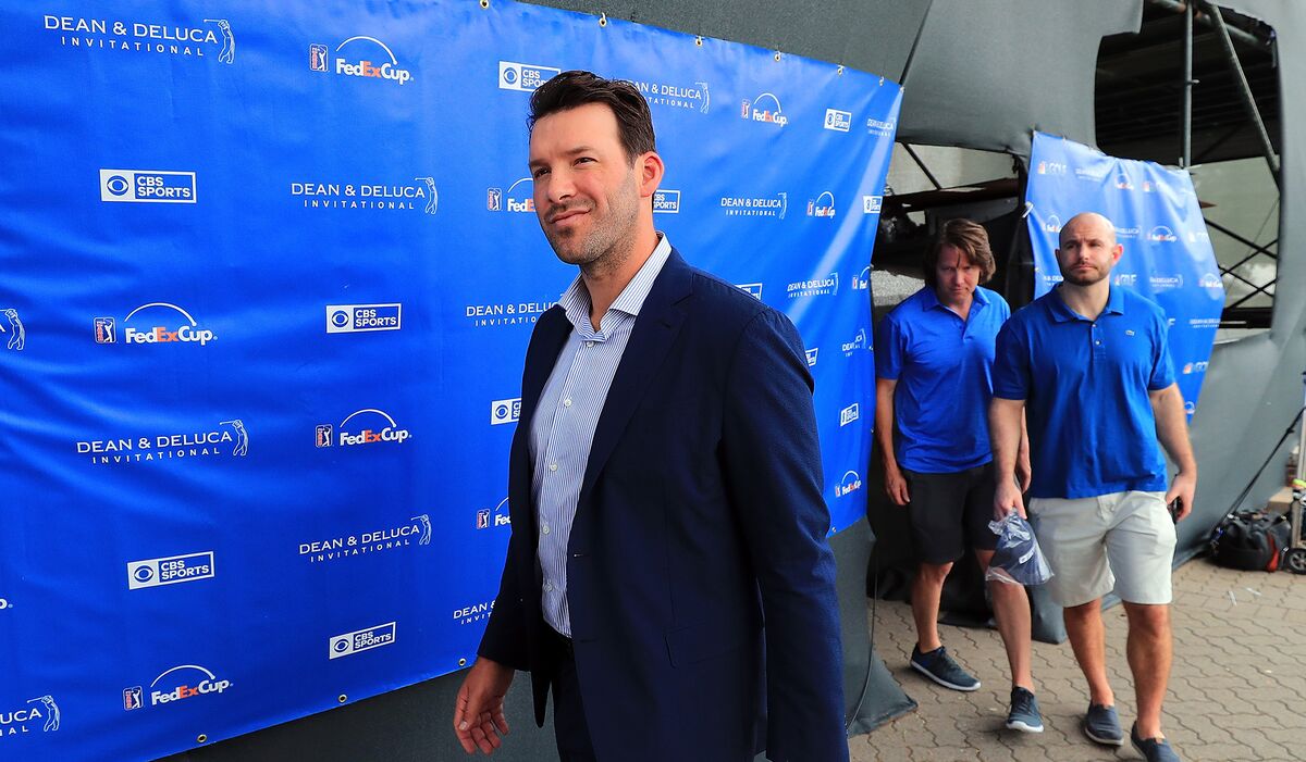 Romo Reportedly Aims to Become Sports Media's $10 Million Man - Bloomberg