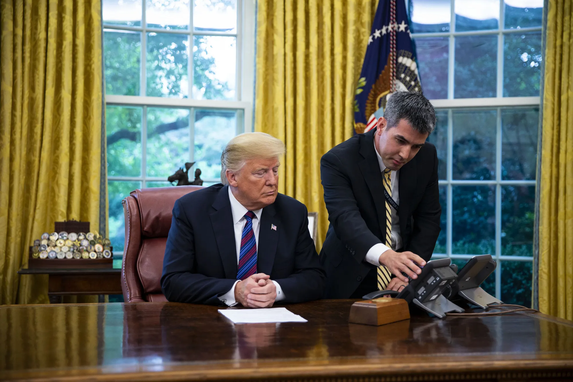 White House Rejects Report on Snooping of Trump's Phone Calls - Bloomberg