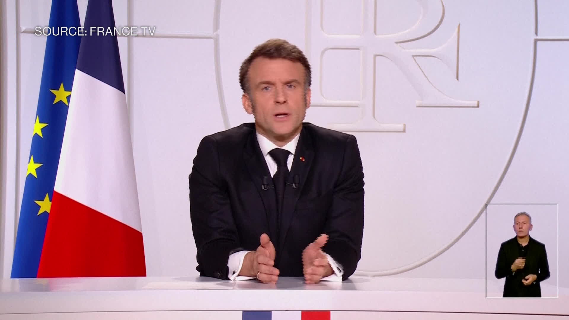 Watch Macron: France to Enter Talks to Extend Nuclear Shield - Bloomberg