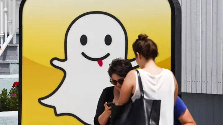 Watch What Is Snapchat and Is It Worth $19 Billion? - Bloomberg