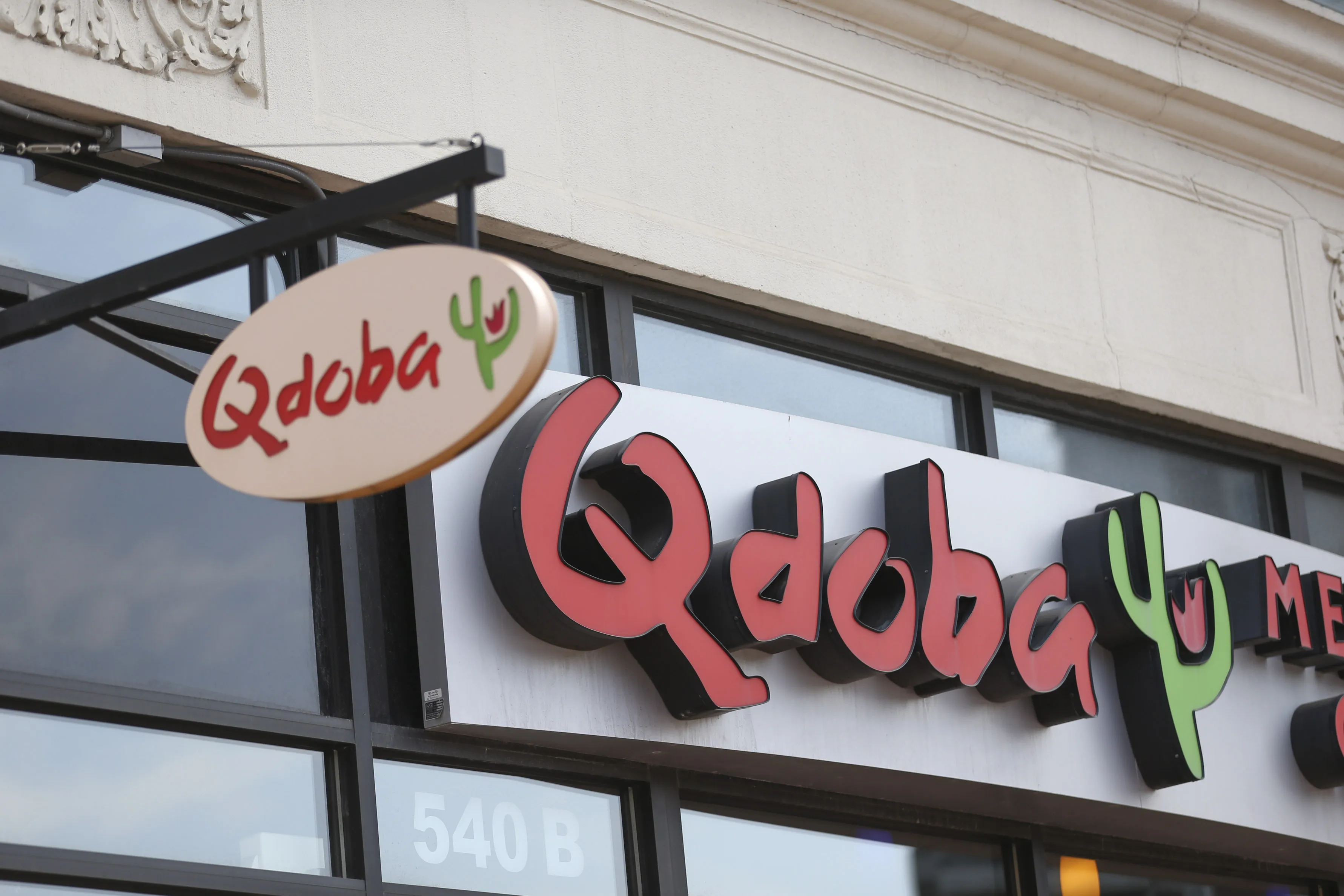 Qdoba Looks to Refinance Debt by Securitizing Franchises - Bloomberg