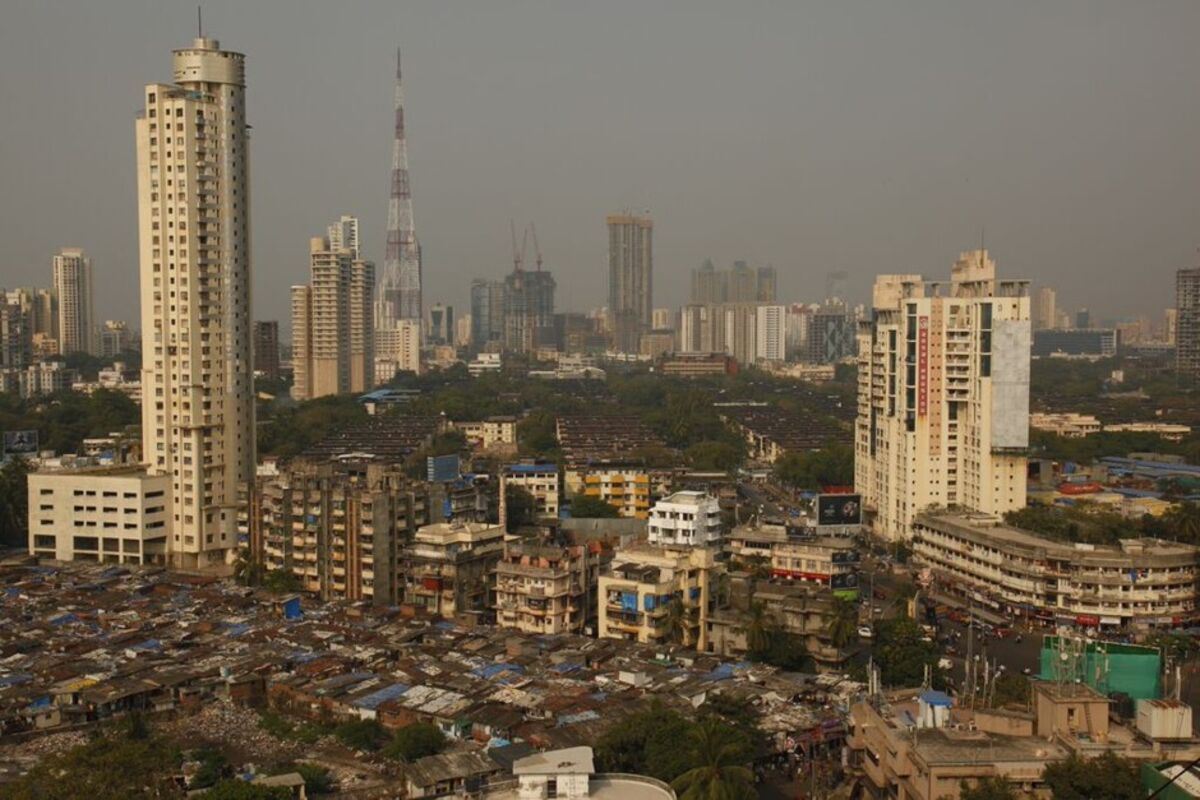 The Dark Side of Mumbai's Mushrooming Highrises - Bloomberg