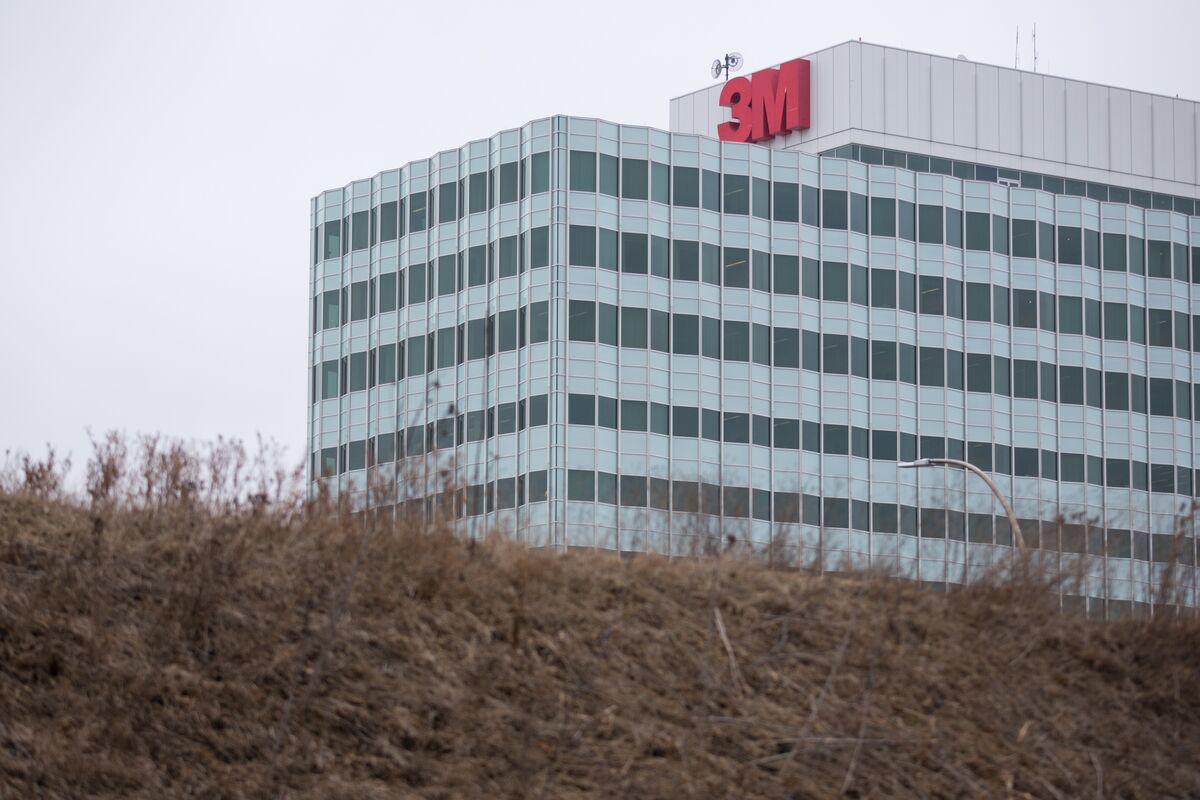 Footwear Maker Faces Lawsuits Over Use of 3M's Scotchgard - Bloomberg