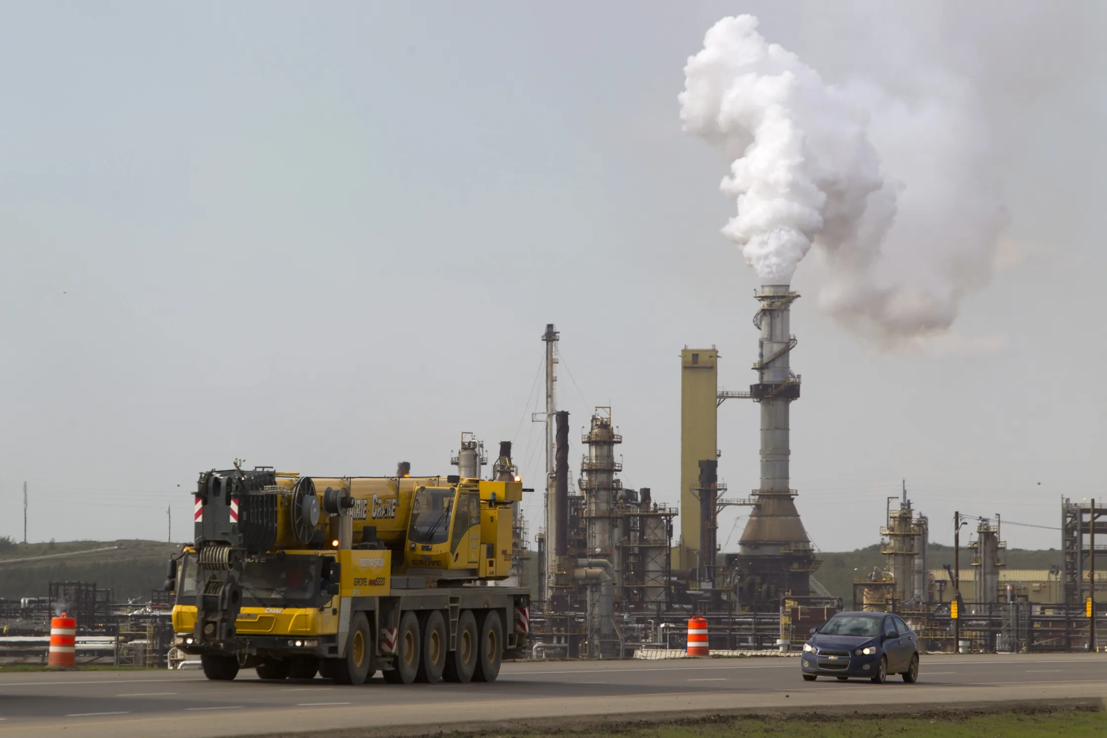 Canada Offers Oil and Gas Firms More Leeway in Cutting Methane - Bloomberg