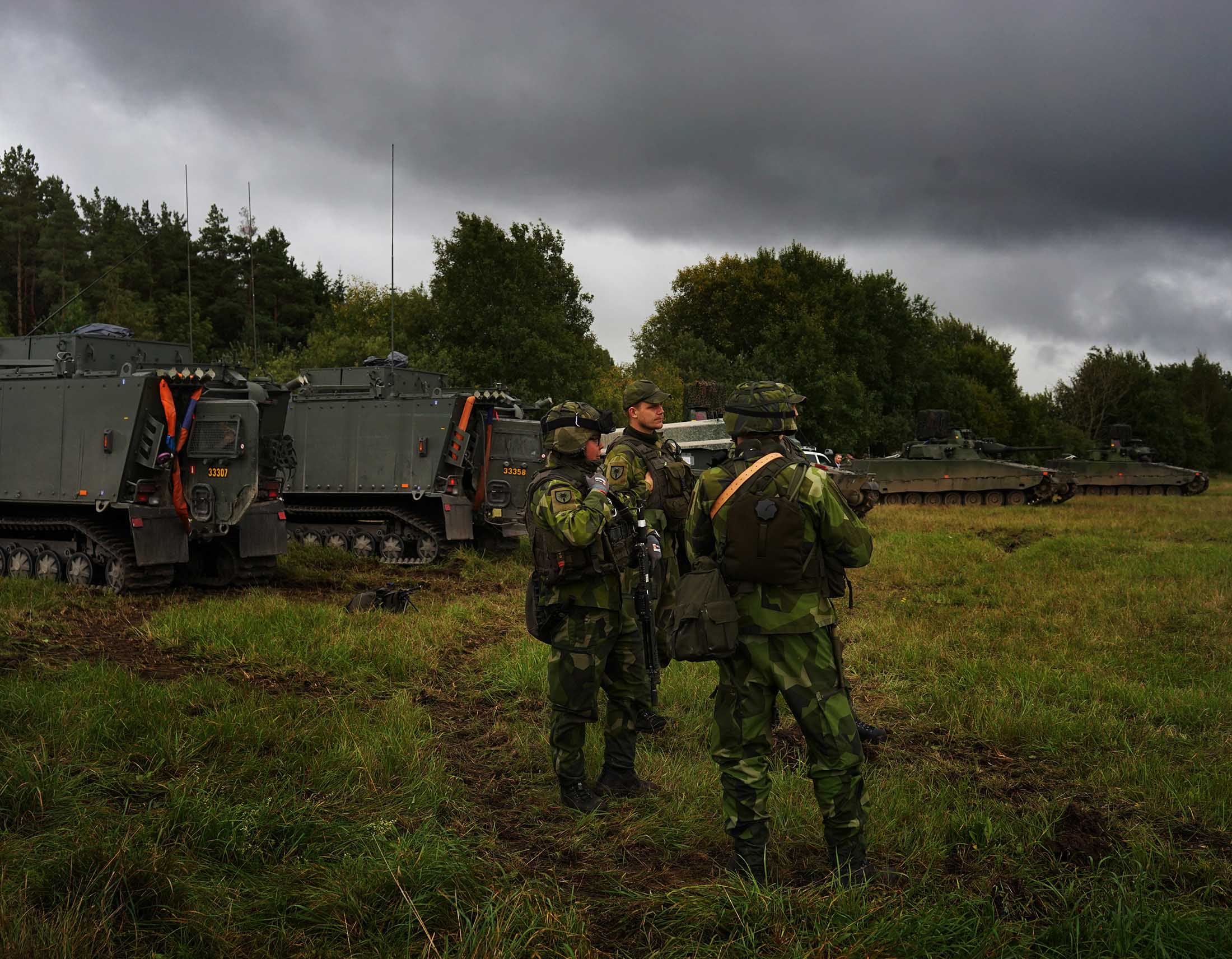 Sweden Eyes Russia While Holding Its Own War Games - Bloomberg