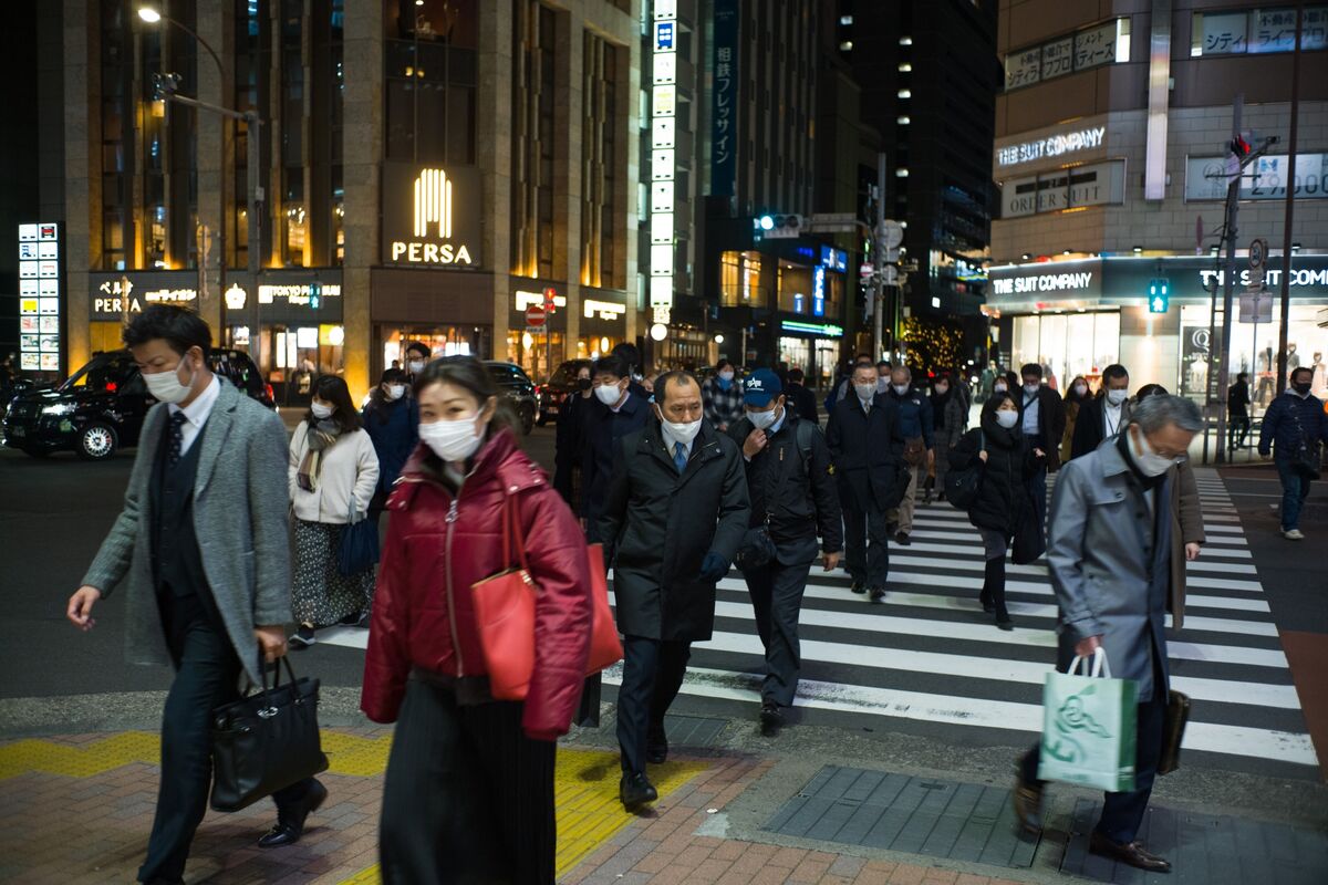 Japan Maintains Severe Assessment of Economy Amid Emergency - Bloomberg