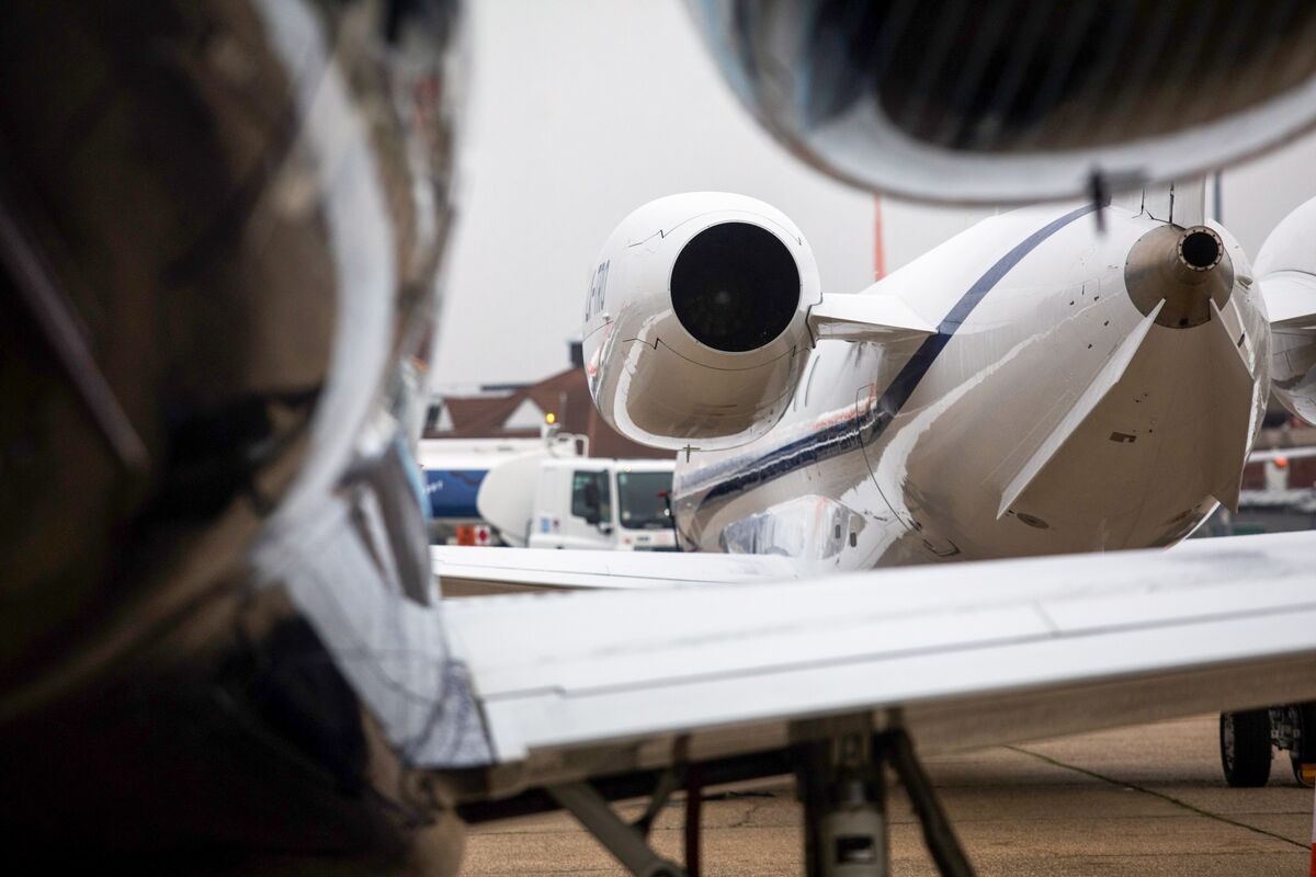 Private Plane Sales Boom as Rich Buy Up Available Jets - Bloomberg