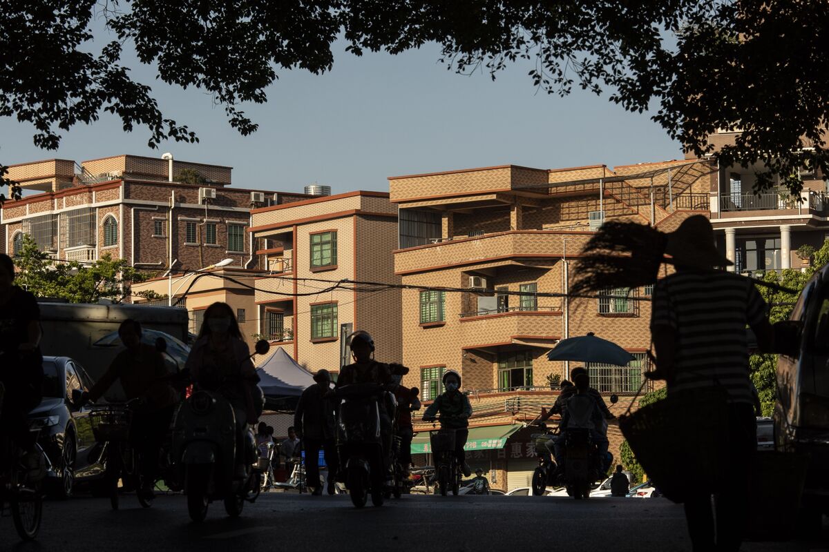 China Property Shares Gain as More State-Backed Bond Sales Loom - Bloomberg