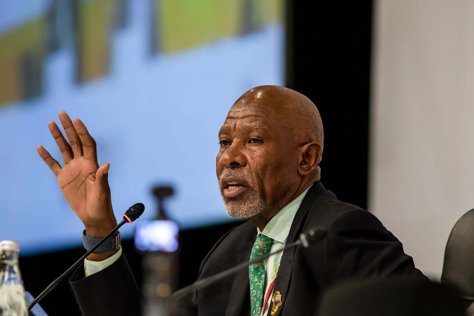 South Africa Central Bank Chief Says Too-High CPI Goal Has Costs ...