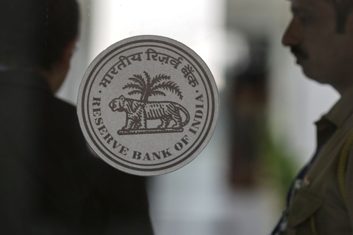 India Forex Reserves at Record High in Week After Bond Inclusion ...