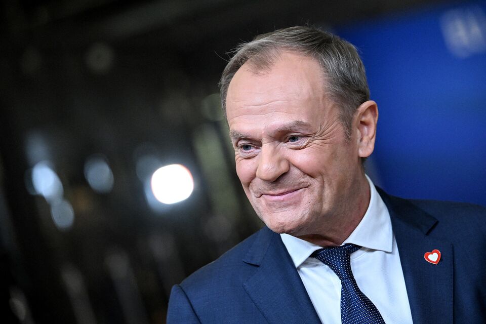 Poland’s Tusk Is Planning UK Visit and May Meet Investors - Bloomberg