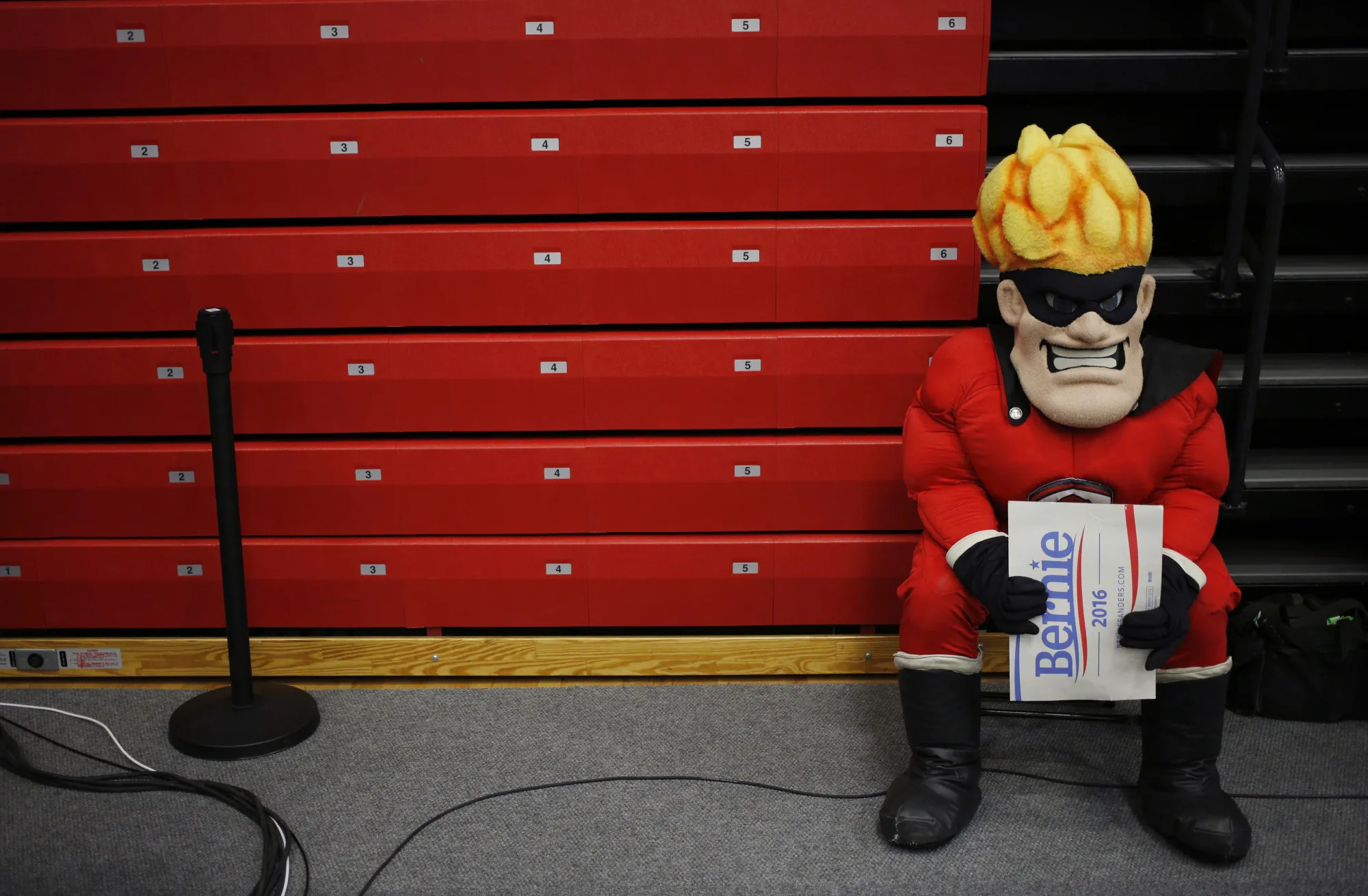 Tiny Wisconsin College Using Index Funds Trounces Endowment Rivals ...