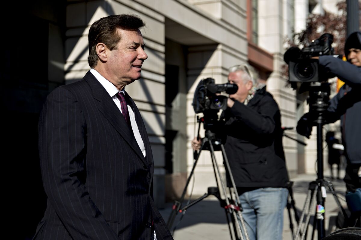 Manafort Could Face Almost 20 Years in Prison on D.C. Charges - Bloomberg