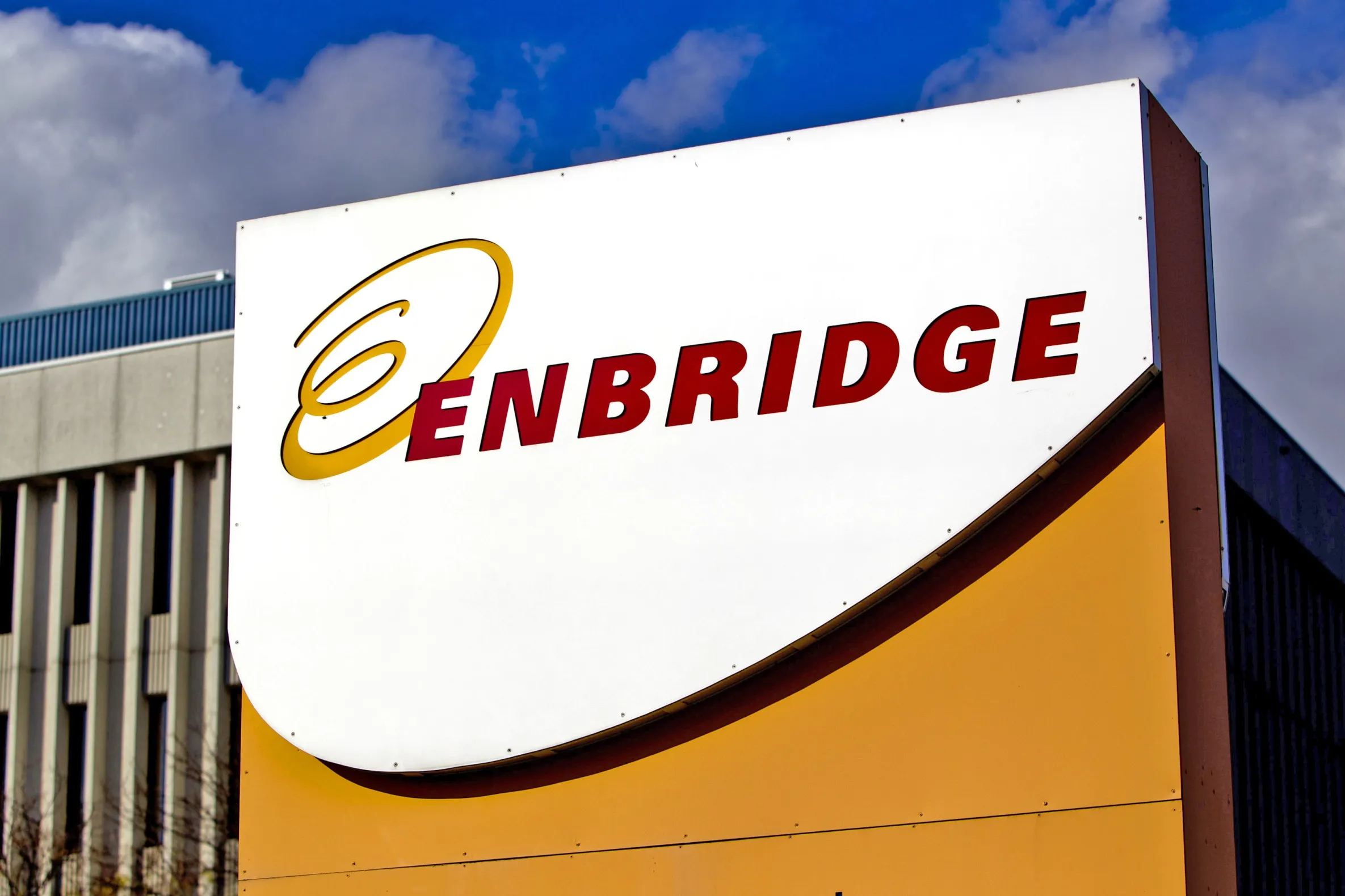 Enbridge Fight With Michigan Over Oil Pipeline Flares Again - Bloomberg