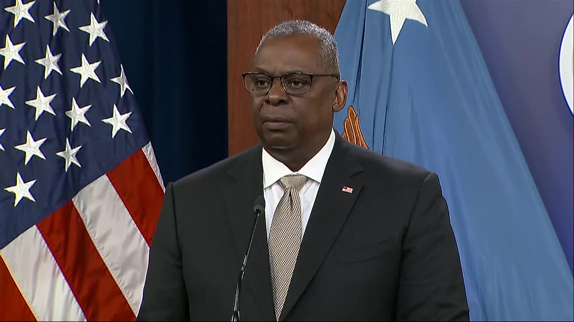 Watch US Defense Secretary: Twenty Nations Sending More Weapons to ...