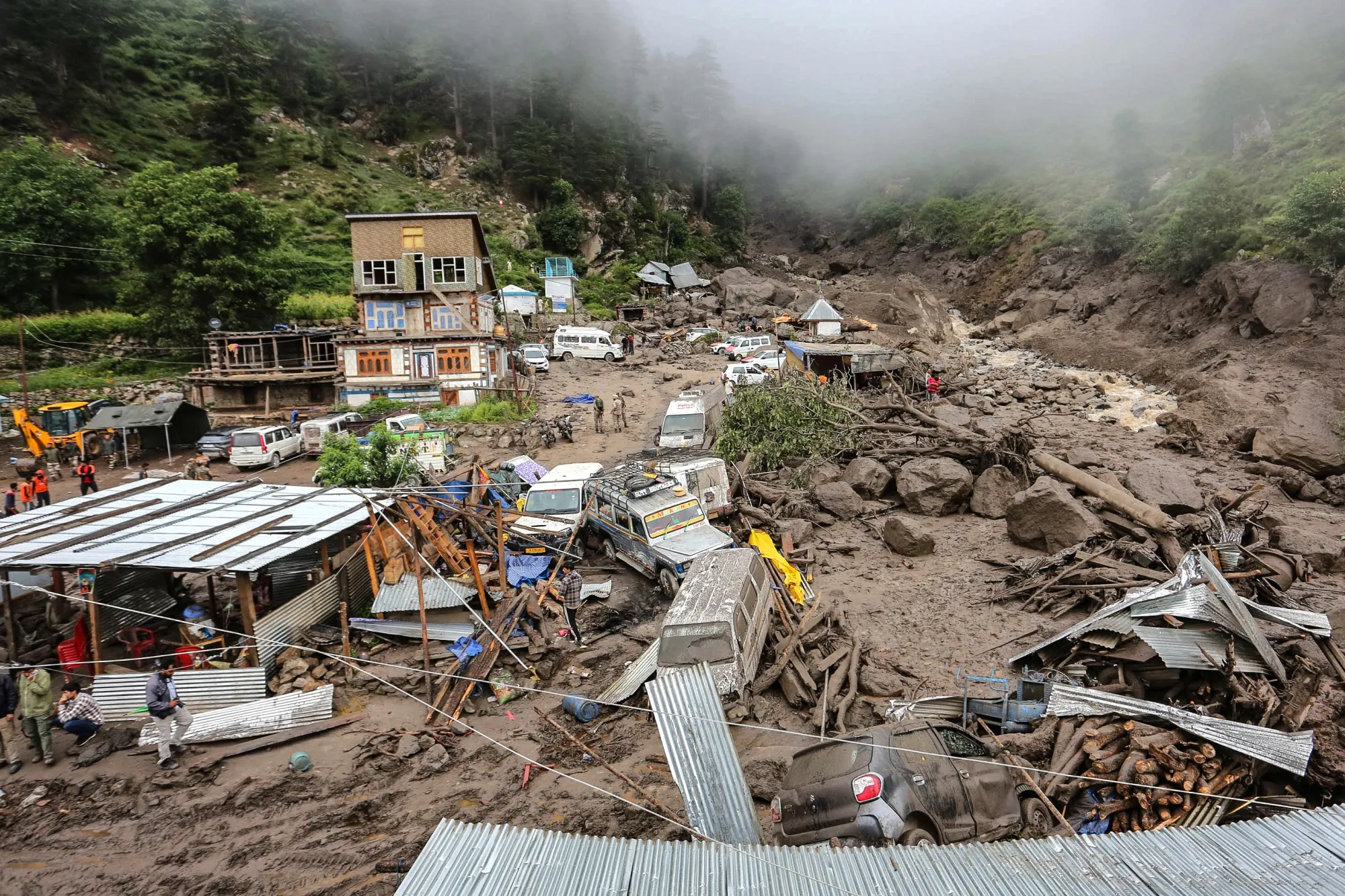 Flash Floods in India, Pakistan Kill More Than 360 People - Bloomberg