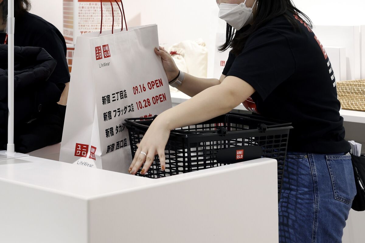 Uniqlo Pay Rise: Owner Fast Retailing to Boost Japan Salaries Up to 40% ...