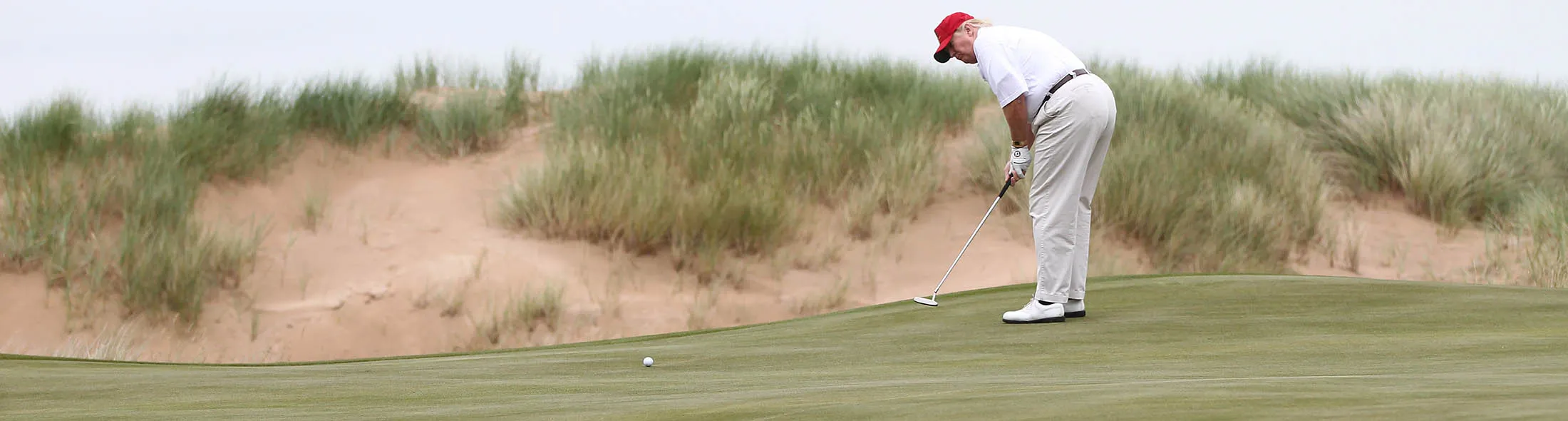 Golfing With Trump? Better Leave Your Ego At the Clubhouse - Bloomberg