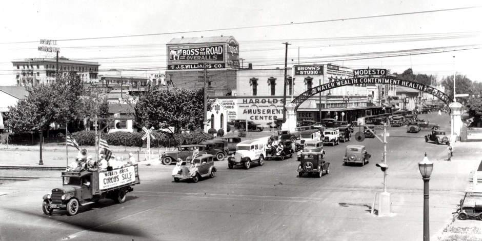 Uncovering a Lost Design Legacy in a City Starved For Art - Bloomberg