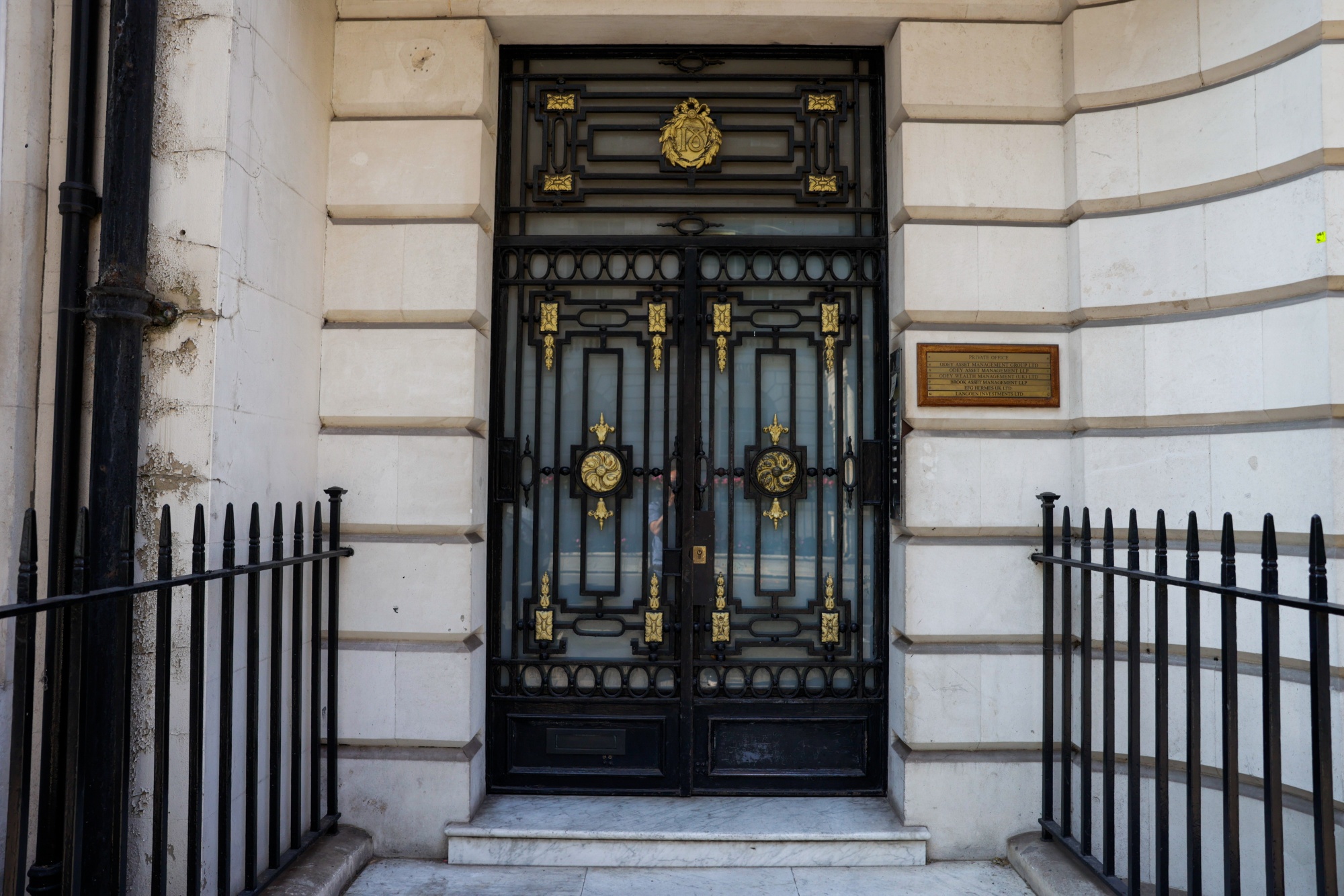 Odey Lifts Suspension on James Hanbury’s Developed Markets Fund - Bloomberg