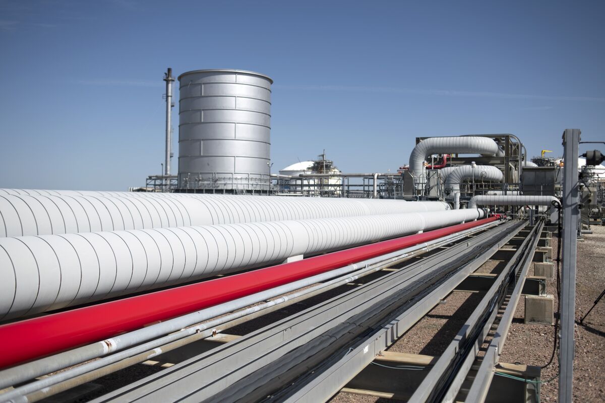 Cheniere Stock (LNG) Falls on Surprise Derivatives Loss - Bloomberg